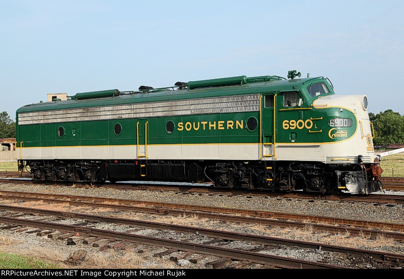 SOU 6900